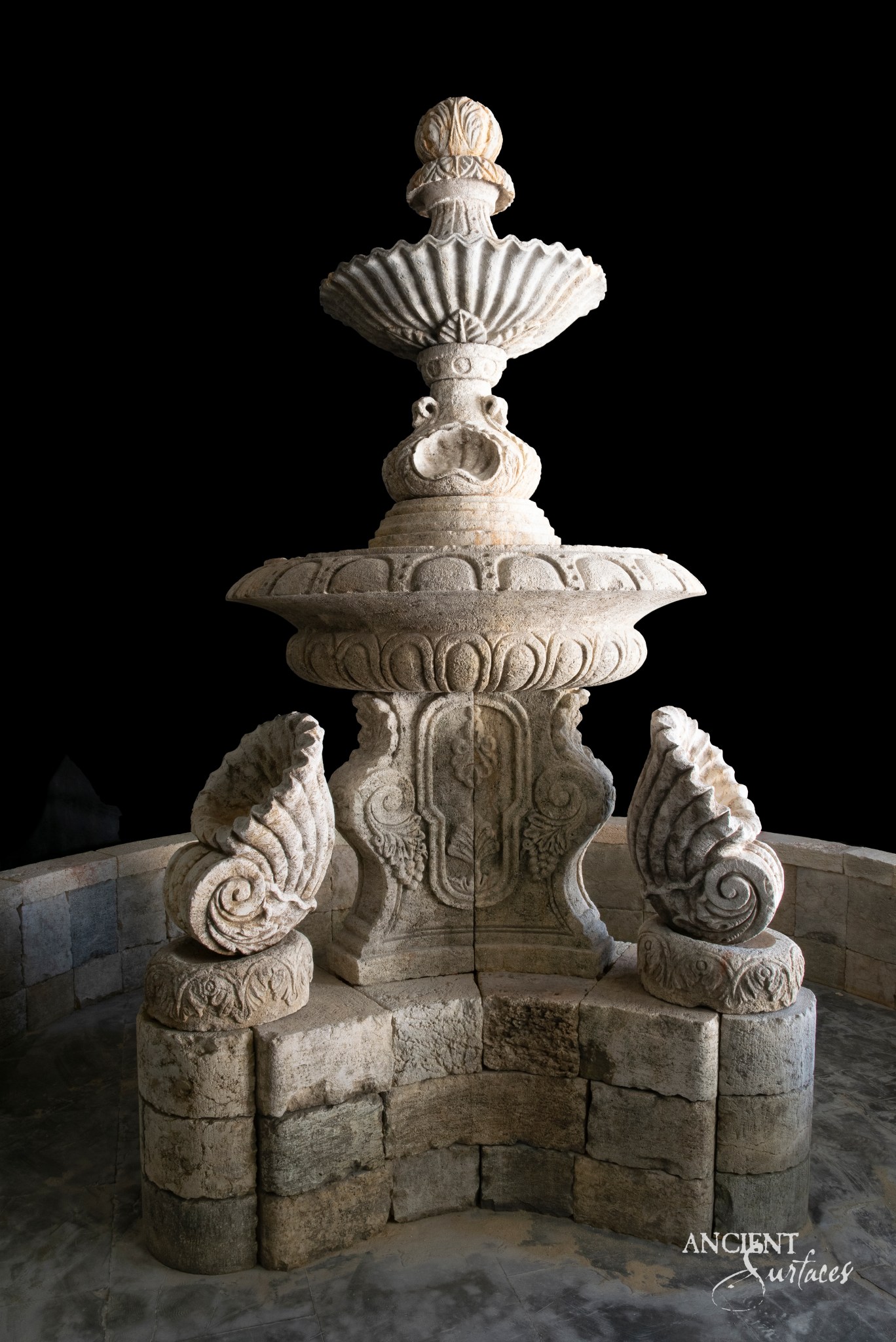 The Dance of Water: Handcrafted Antique Fountains by Ancient Surfaces ...